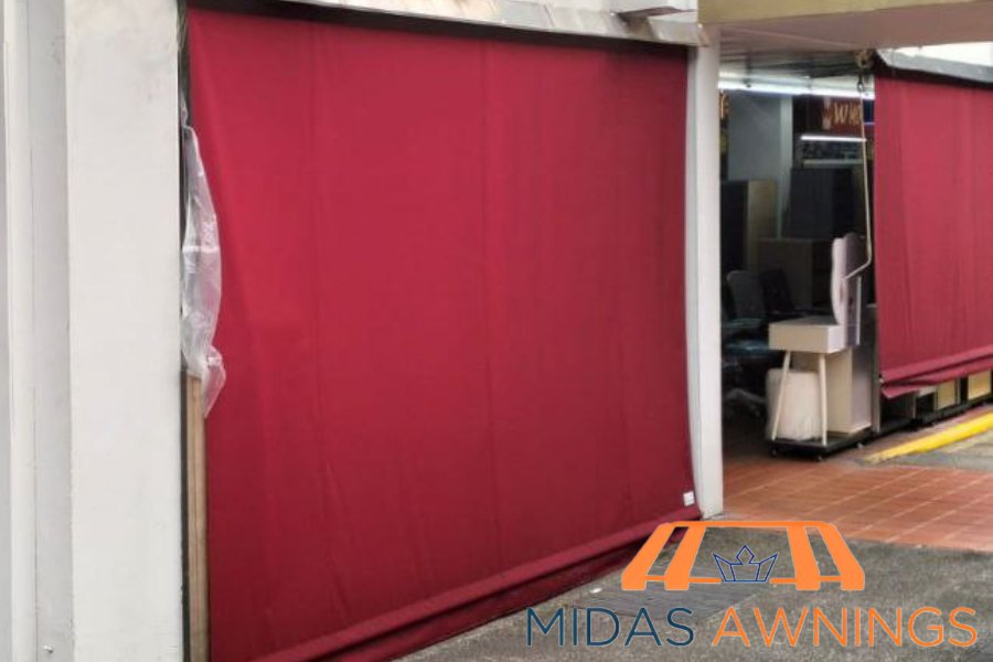 Vertical Sunscreen - Best Retractable Awning Contractor in Singapore